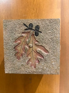 Oak Leaf Display Shelf – Natures Window